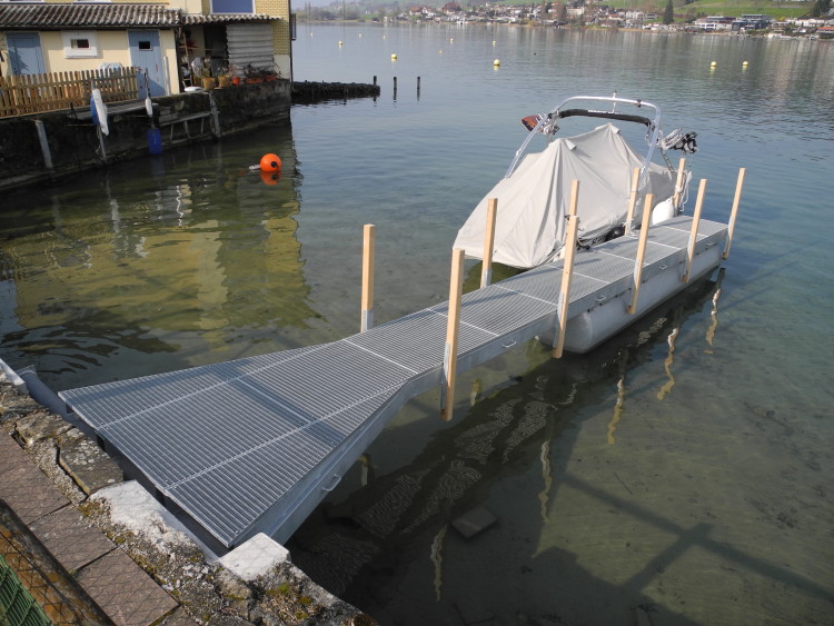 Bootsaufzüge / Bootsstege – OZ Metallbau AG
